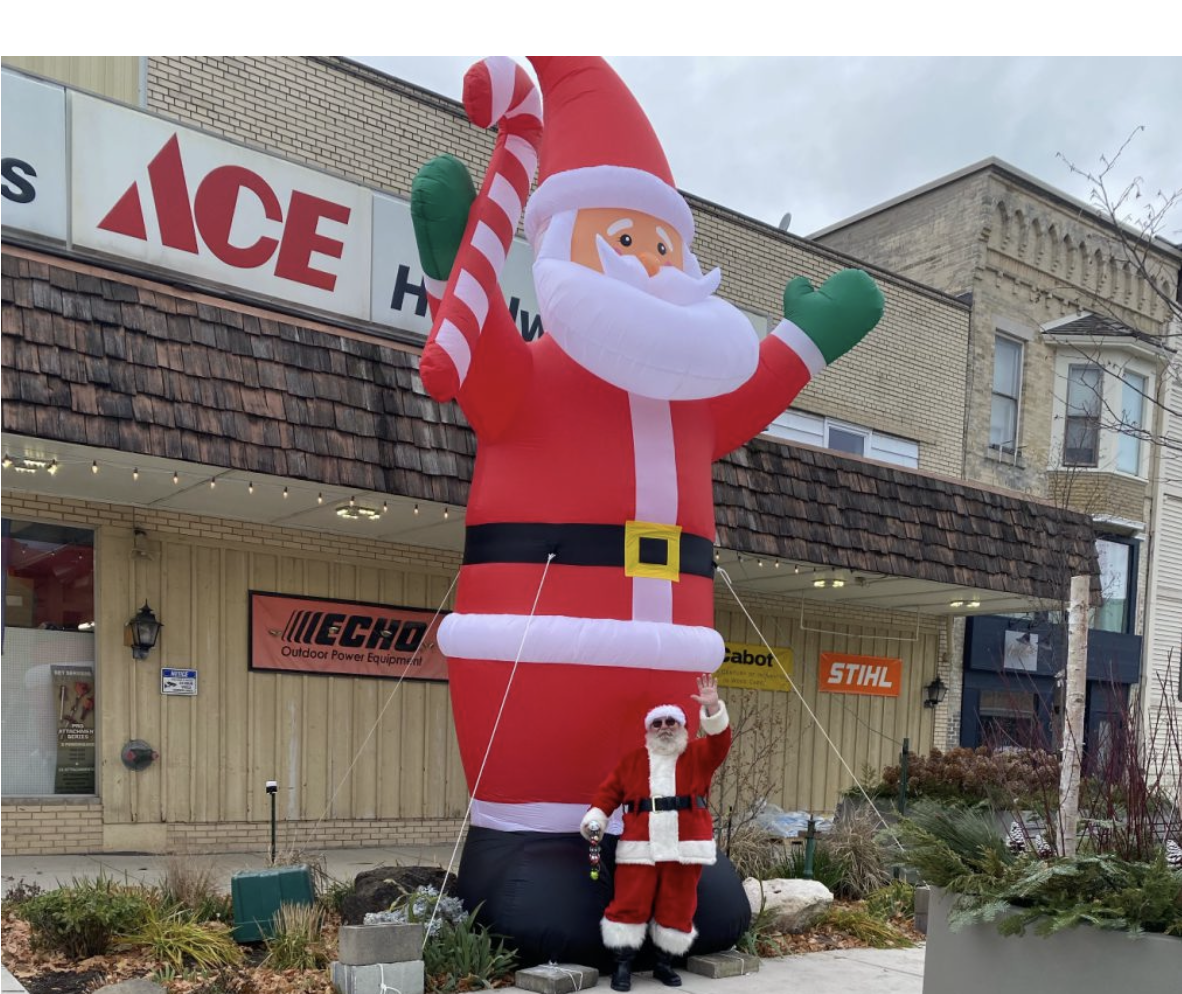 Tennies Hardware adds 20-foot Santa to front of store in West Bend, WI